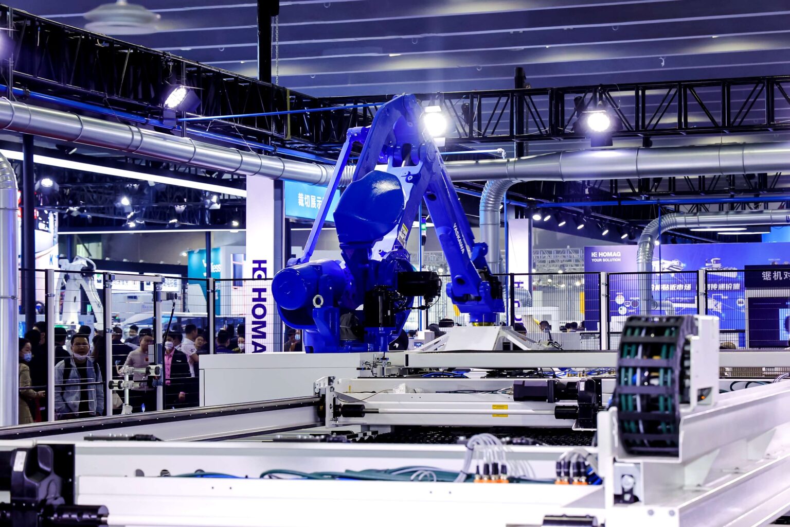 What is the Function of an Encoder in a Servo Motor? - October 2025